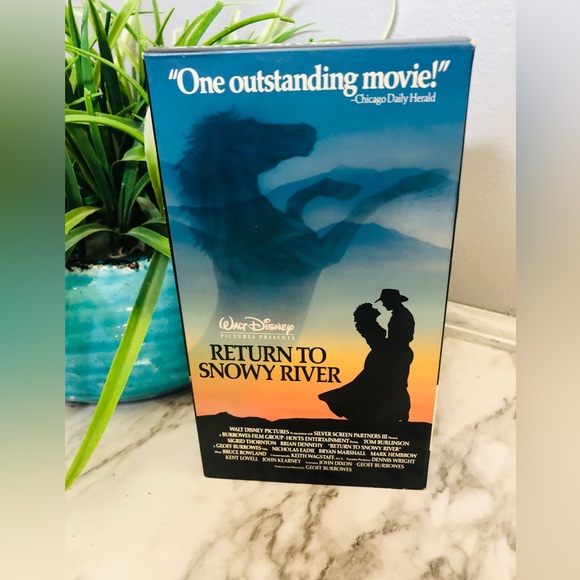 Disney | Media | Walt Disneys Return To Snowy River Vhs Tom Burlingson ...